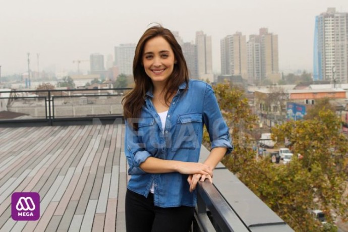 Fotos: El nuevo look de Francisca Walker para "Sres. Papis" - Tecache.cl