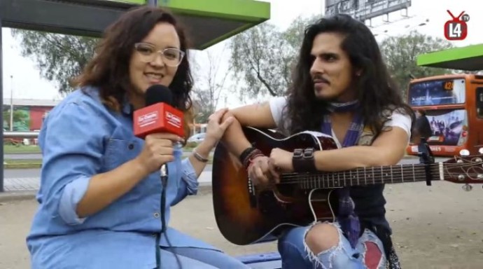 Ex Rojo canta en las micros por falta de oportunidades - Tecache.cl