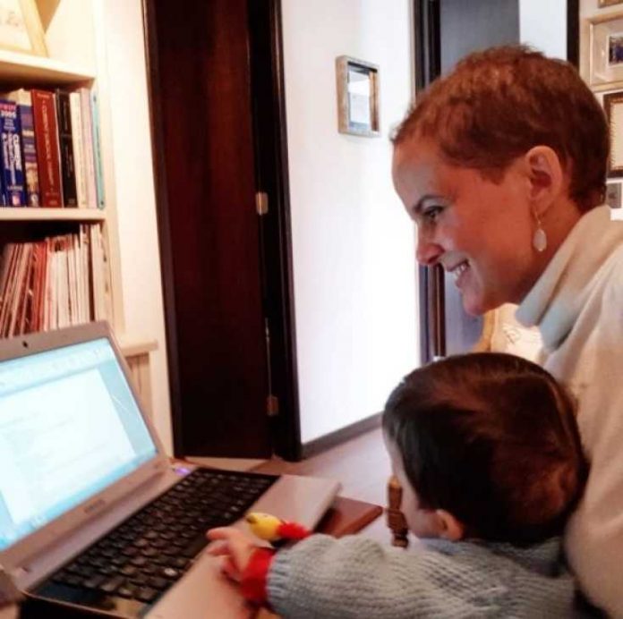 ¡Javiera Suárez comenzó a escribir su libro! - Tecache.cl