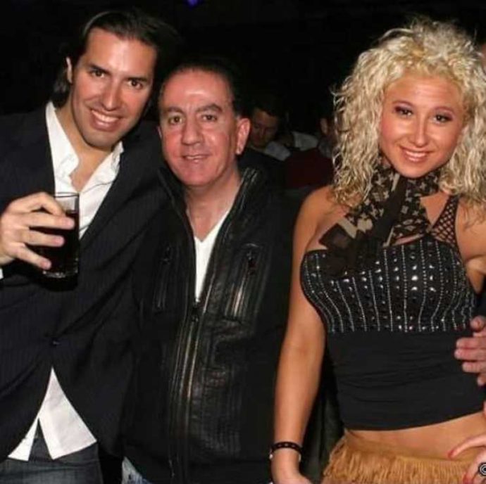 Luli recuerda orgullosa su cabellera rizada y rubia - Tecache.cl