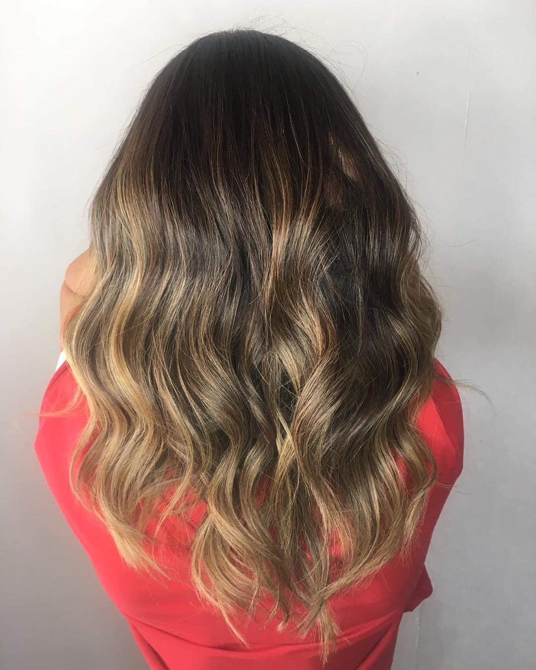 El aplaudido nuevo look de Valentina Roth - Tecache.cl