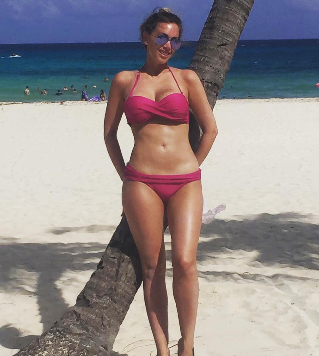 Galería: Las fotos más sensuales de Karla Quiroga, panelista de "Así Somos" - Tecache.cl