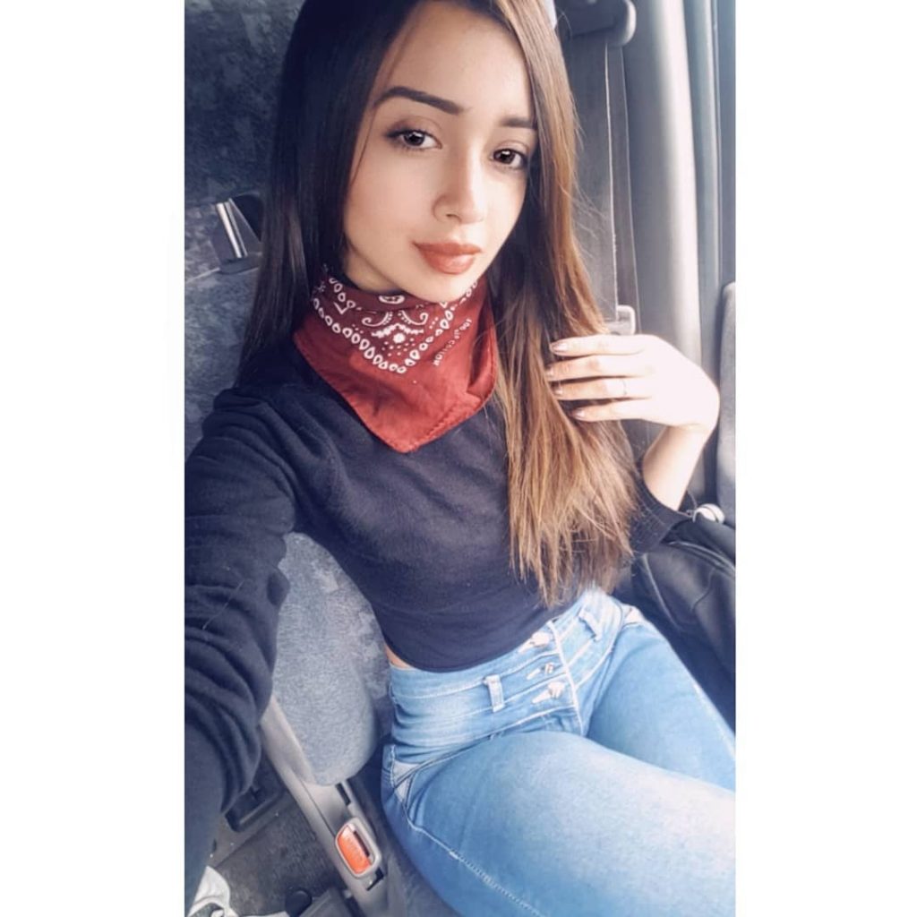 Galería: Conoce a Camila Monrroy, una sensual joven que arrasa con sus ...