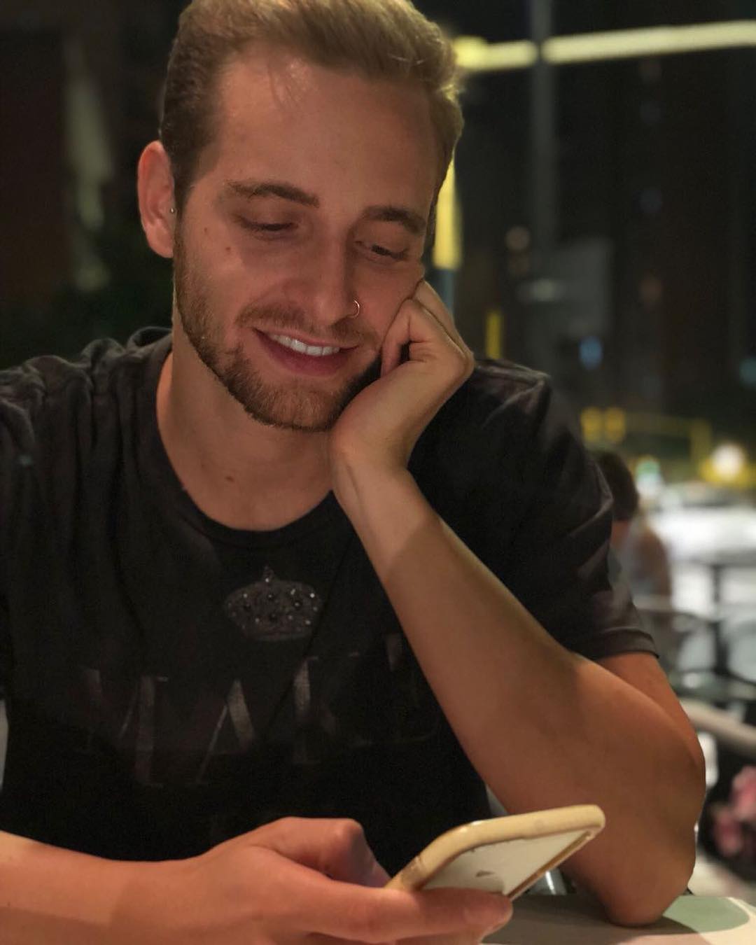 Luis Mateucci presentó en redes sociales a su guapo hermano que acaba ...