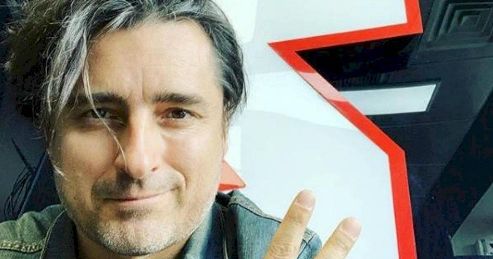 Jorge Zabaleta celebró sus 51 años con originales regalos - Tecache.cl