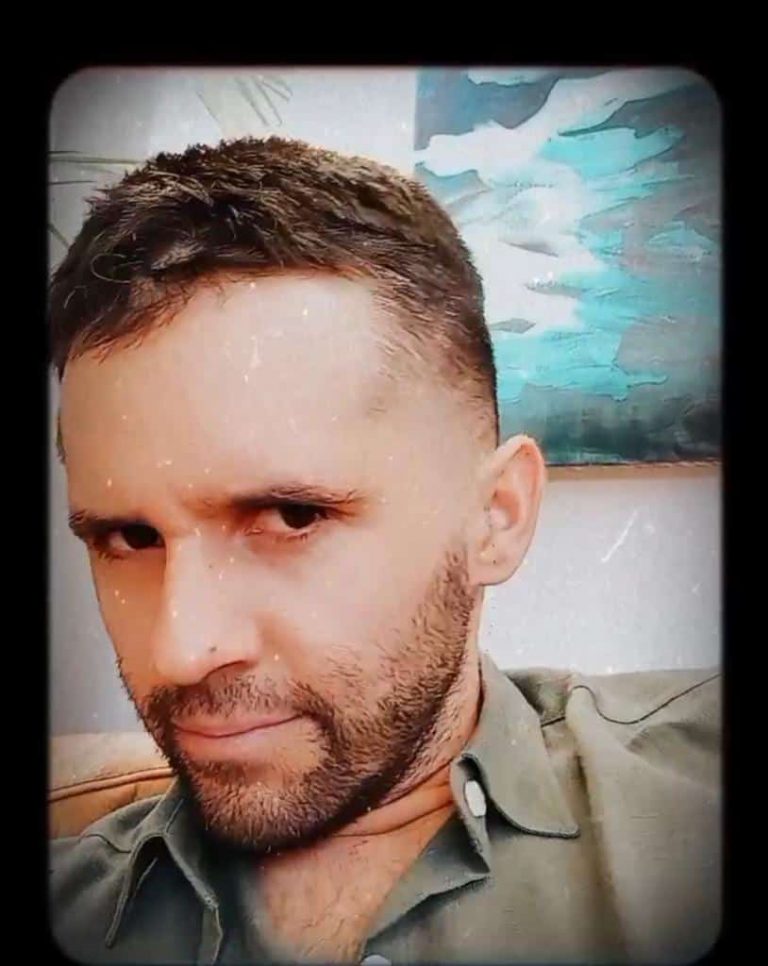 Actor Mario Horton sorprendió con su cambio de look - Tecache.cl
