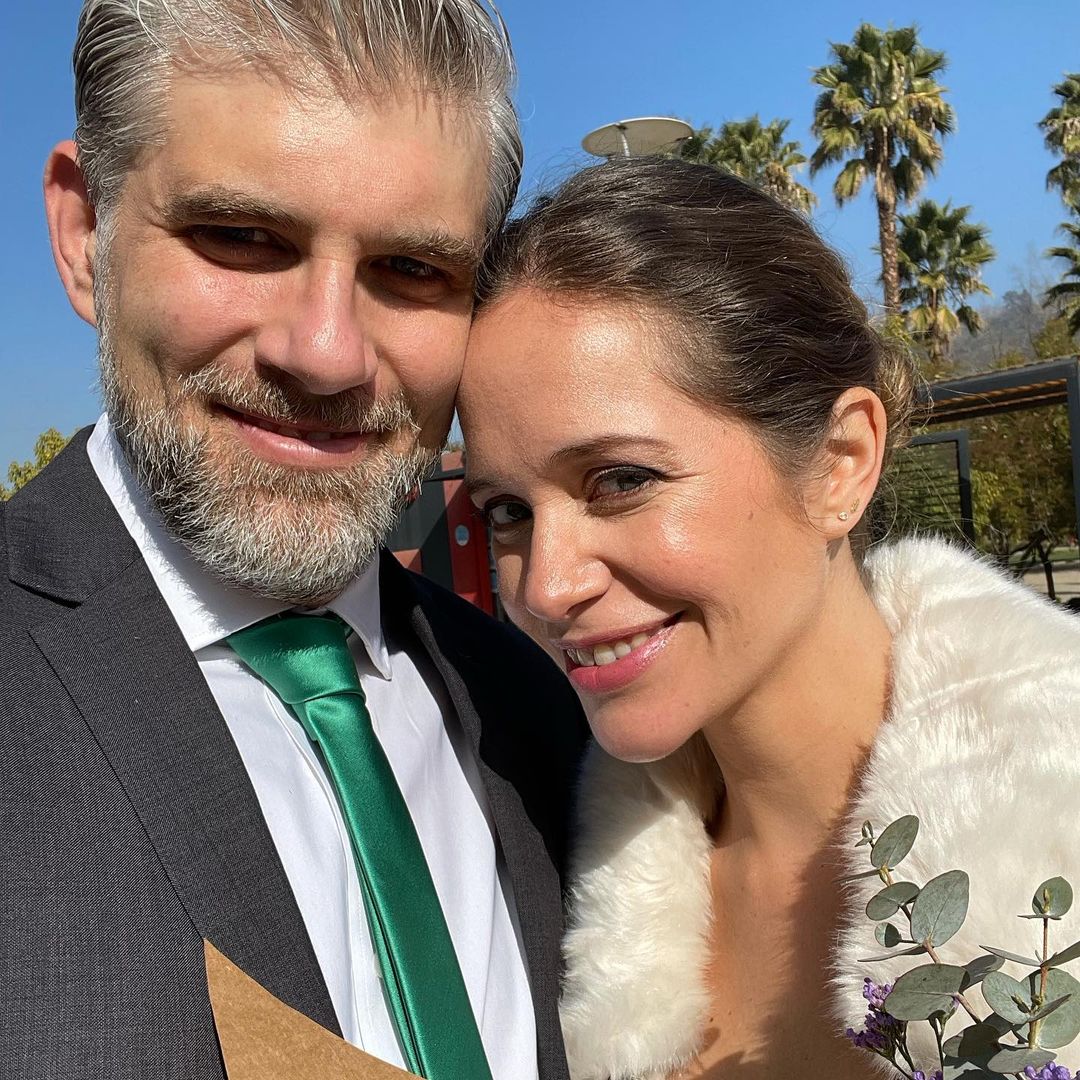 Ex periodista de TVN publicó fotografías de su reciente matrimonio ... Ex periodista de TVN publicó fotografías de su reciente matrimonio ...