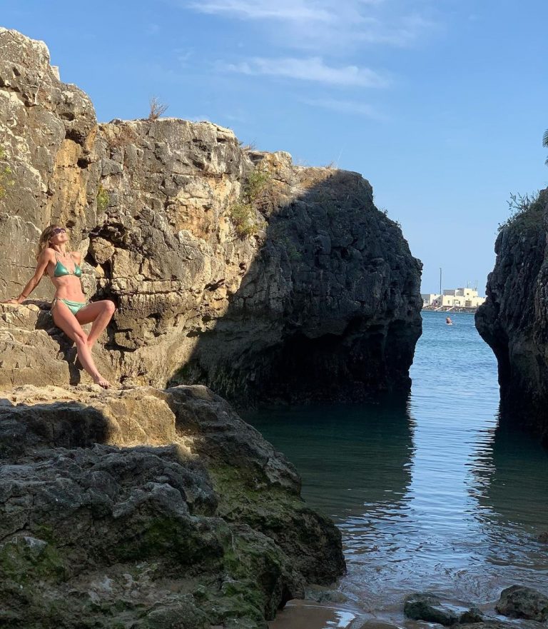 "Cada vez más estupenda": María José Prieto posa en bikini a sus 45 años - Tecache.cl