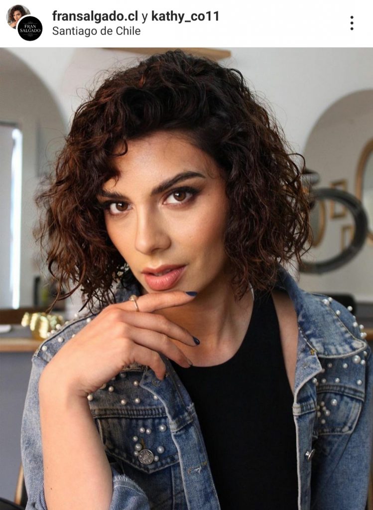 Kathy Contreras sorprendió con radical cambio de look - Tecache.cl