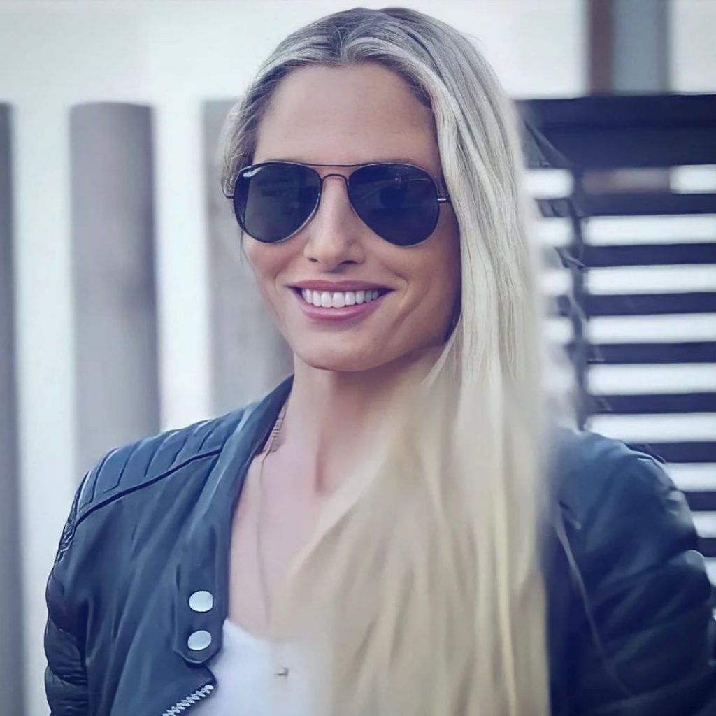 Actriz Mane Swett estrena aplaudido cambio de look - Tecache.cl