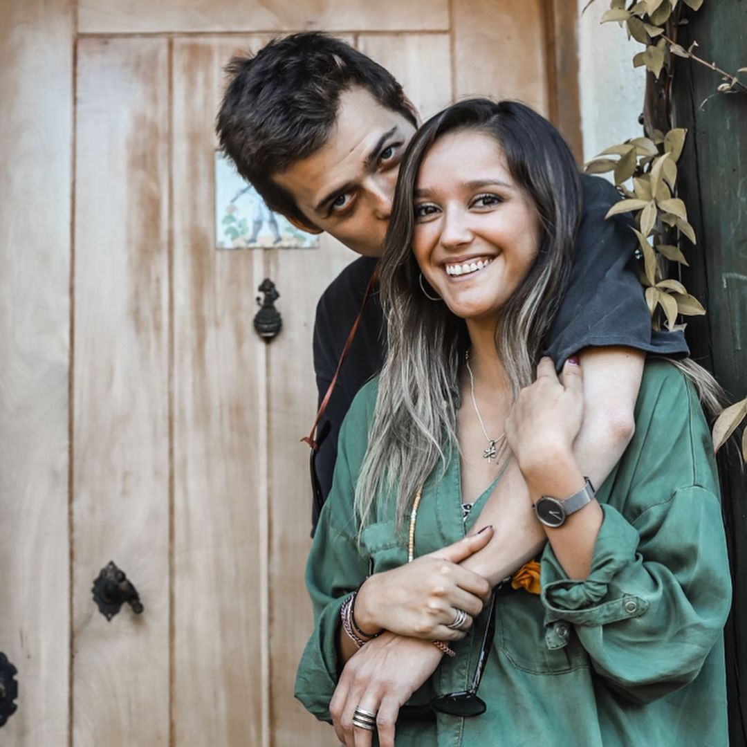 Esta es la polola en la vida real del actor Simón Pesutic, de "La Ley ...