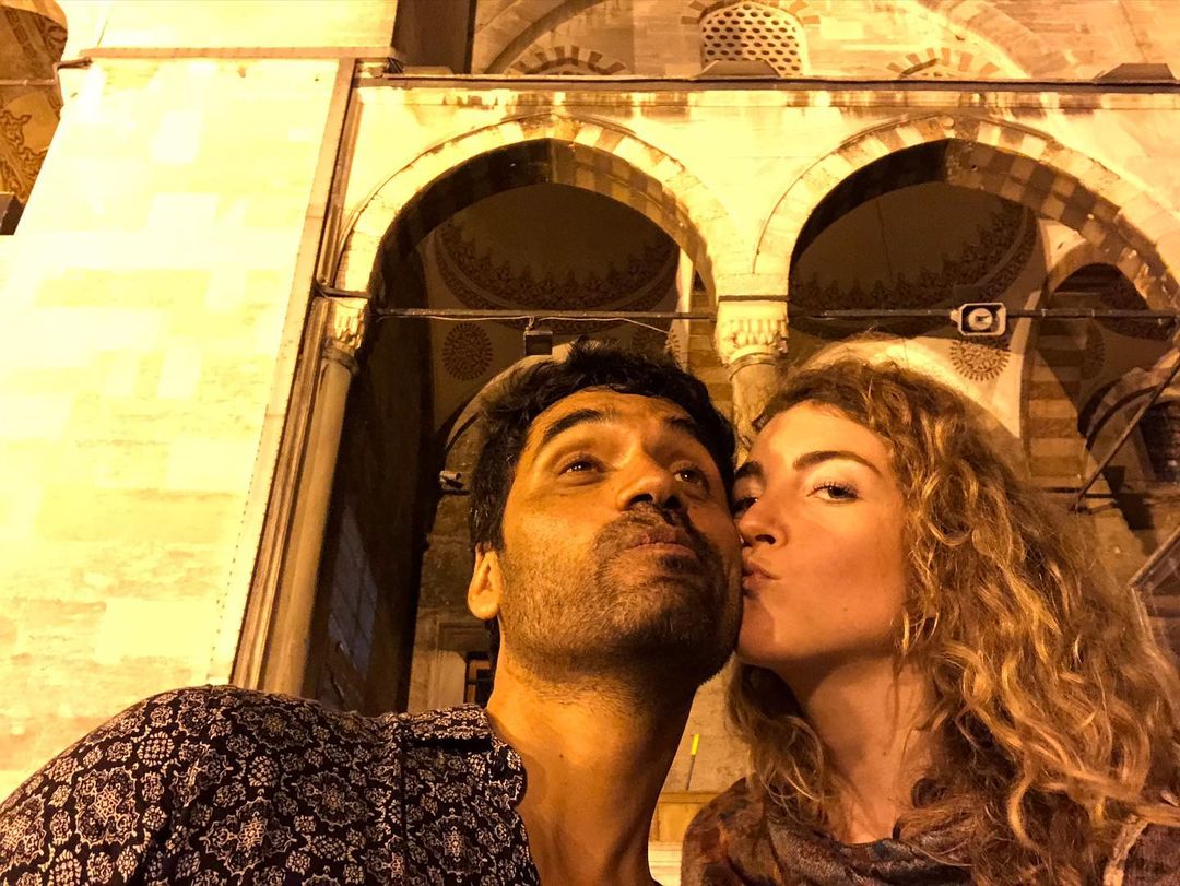 Esta es la polola en la vida real del actor Felipe Contreras, de "Juego ...