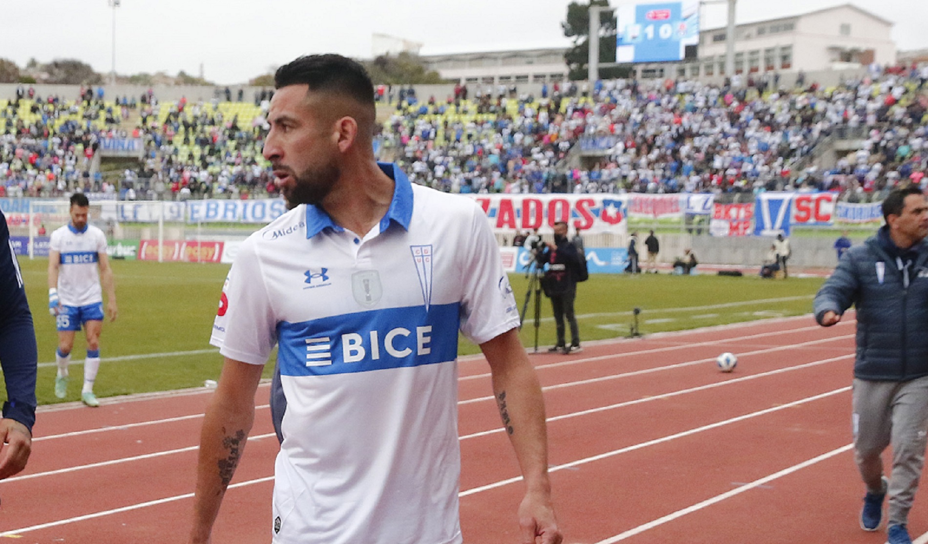 Mauricio Isla ofreció disculpas públicas por su comportamiento en Copa ...