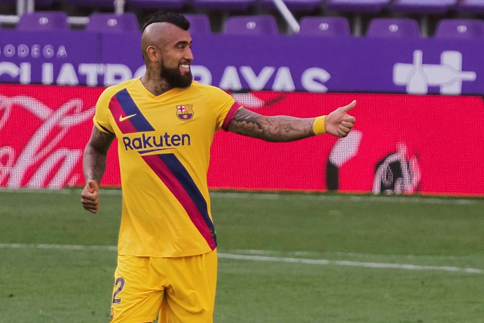 (Video) Con golazo de Vidal, Barcelona sigue en la lucha por el título ...
