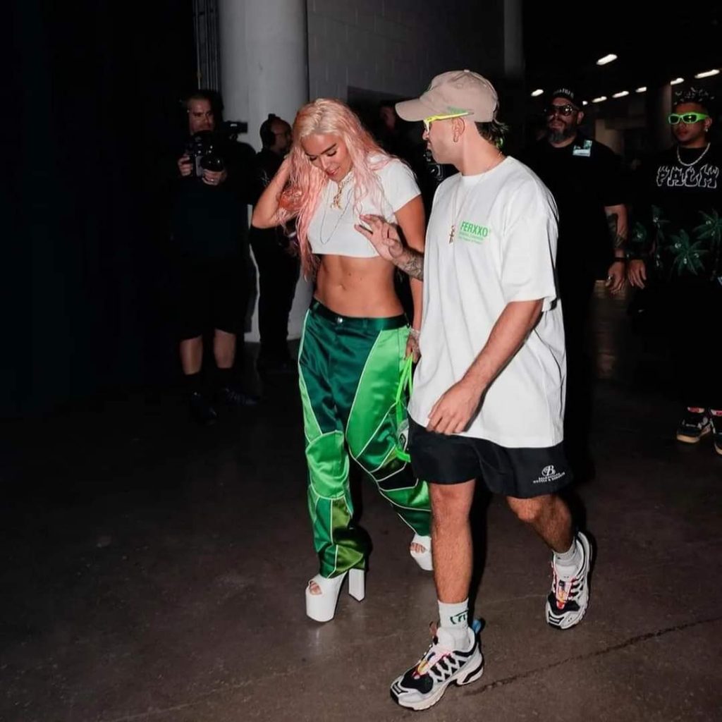 ¡Al fin! Karol G y Feid confirman su relación con estas fotografías ...