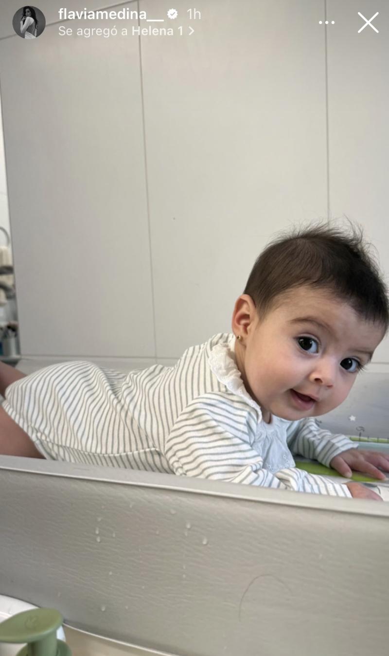Ex chica reality Flavia Medina enterneció con nuevas fotos de su hija ...