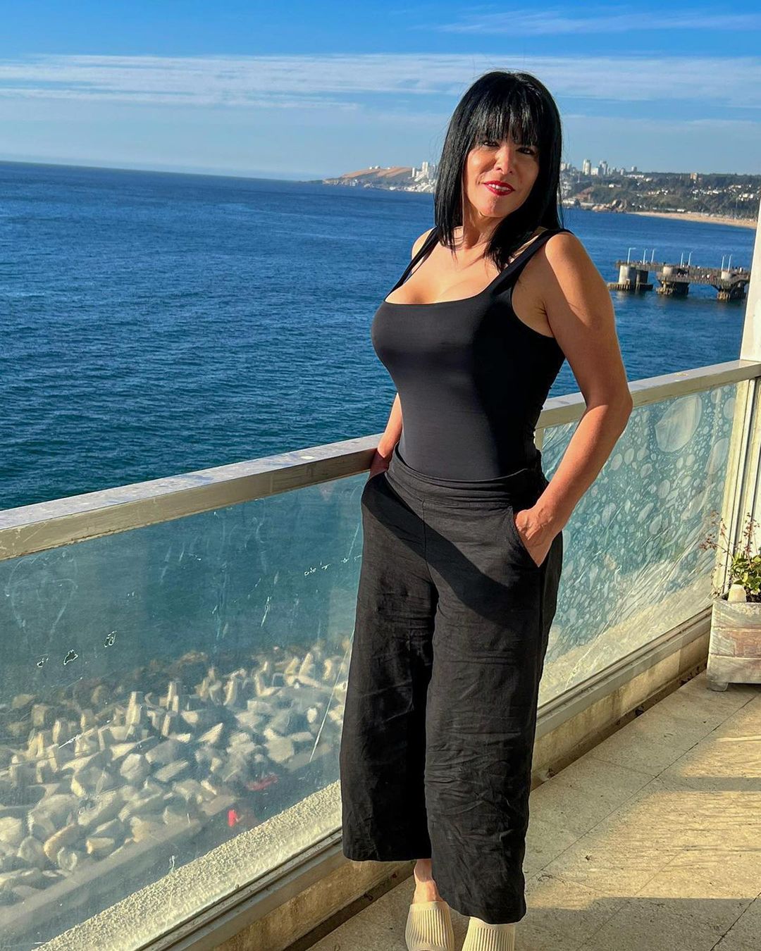 Las mejores fotos de Anita Alvarado a sus 51 años - Tecache.cl