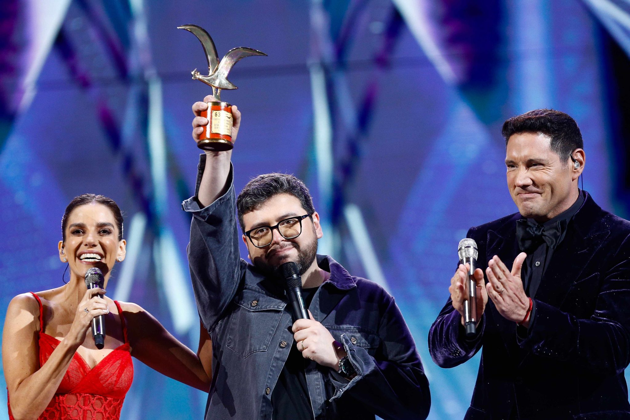 Video: Revive la aplaudida rutina de Luis Slimming en el Festival de ...