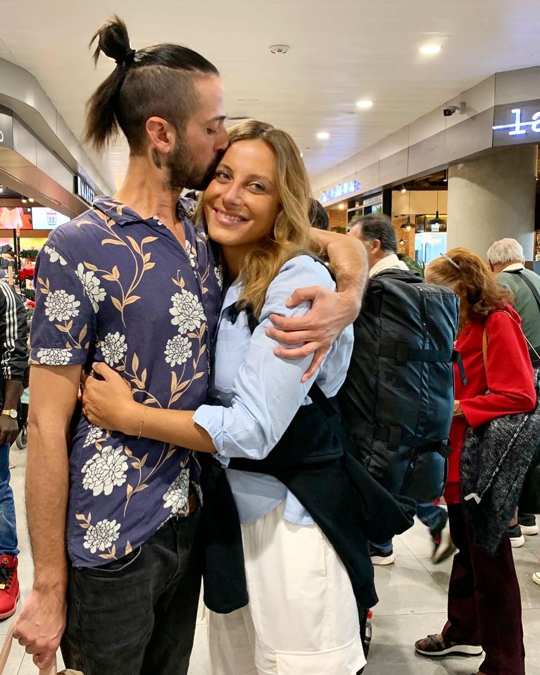 ¡Lo dejó todo! Trinidad Cerda se va de Chile para recorrer el mundo ...