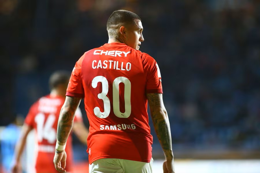 La irrisoria cifra que deberá pagar Nicolás Castillo a profesor de la ...