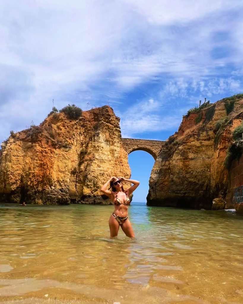 Francini Amaral deslumbra con fotos en bikini desde Portugal - Tecache.cl