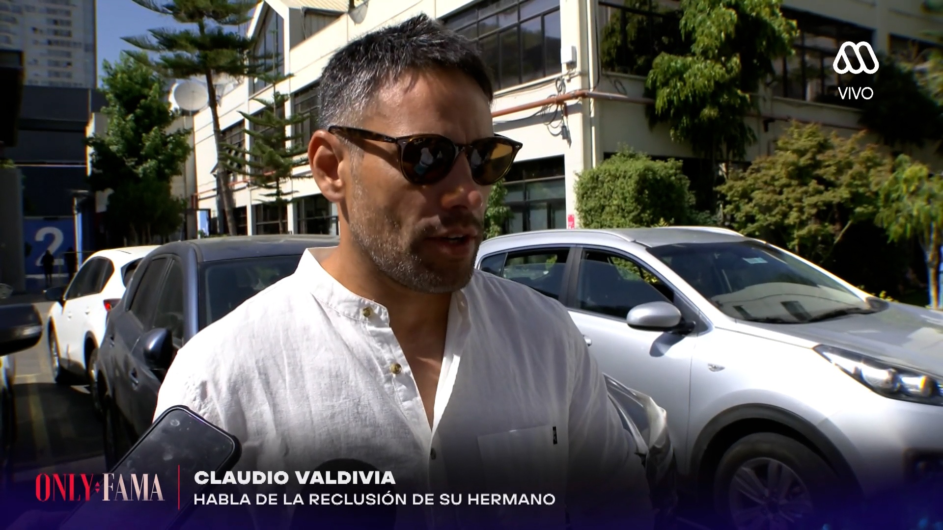 "Él trata de estar fuerte": Claudio Valdivia cuenta cómo está su ...