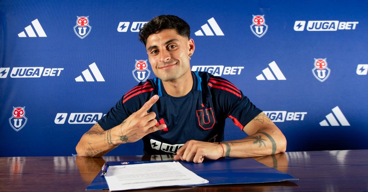 "Hay que entregar todo, es un club muy grande": Javier Altamirano posa ...