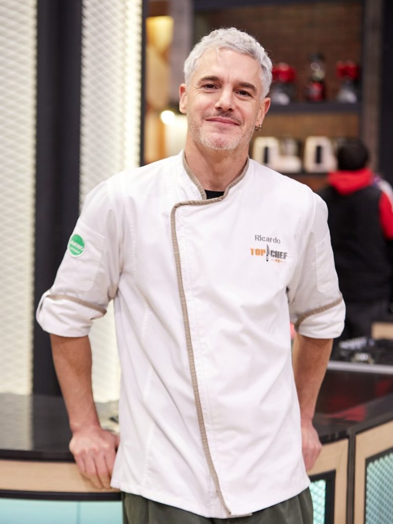 Claudio Castellón estrena radical cambio de look: seguidores aseguran ...