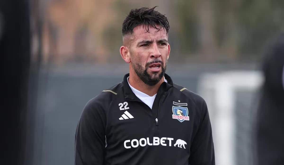 Sin club y contra el tiempo: la difícil situación de Mauricio Isla en ...